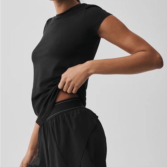 ALO Yoga | Tops | Alo Yoga Alosoft Finesse Tee | Poshmark